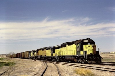 Chicago & North Western CNW EMD GP40 5513-4513-5504-4531 Chadron ...