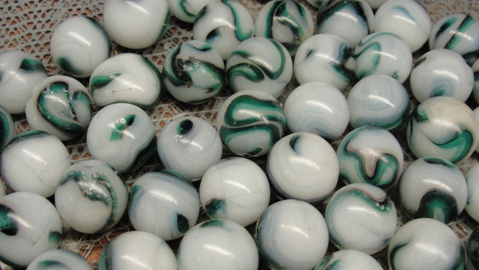 100 OXBLOOD circa 1945 Heaton Agate marbles | eBay