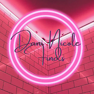 Dani Nicole Finds | eBay Stores