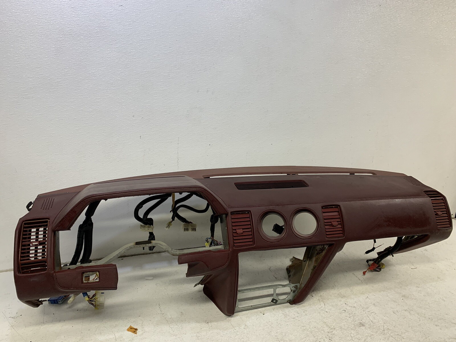 1984-1986 Nissan 300ZX Z31 rec maroon dash panel pad interior w LOCAL p ...