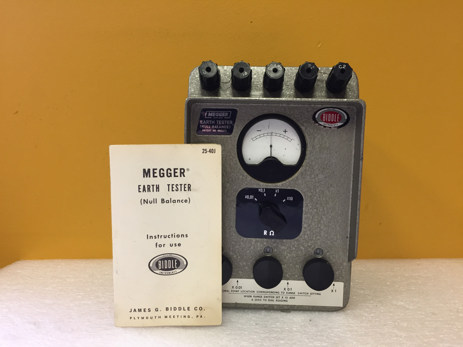 Biddle / Megger 63220 0.01 to 9,990 Ohms, 4 Ranges Earth Tester. Tested ...