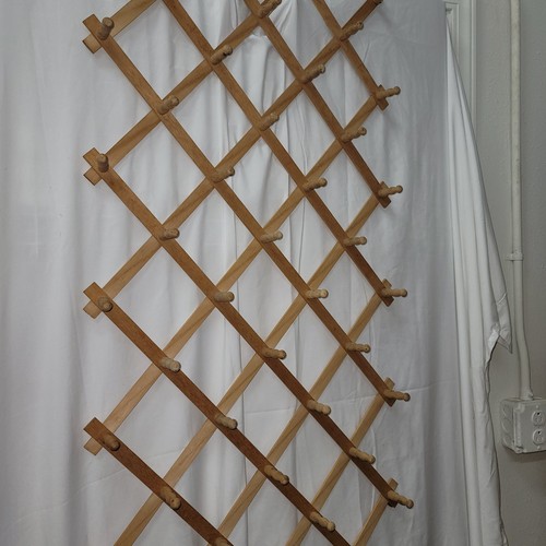 Huge Vtg Wood 84 Peg Expandable Accordion Rack Wall Mount Crafts Mugs ...