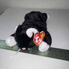 Zip the Cat - White Paws - Beanie Babies - Beaniepedia