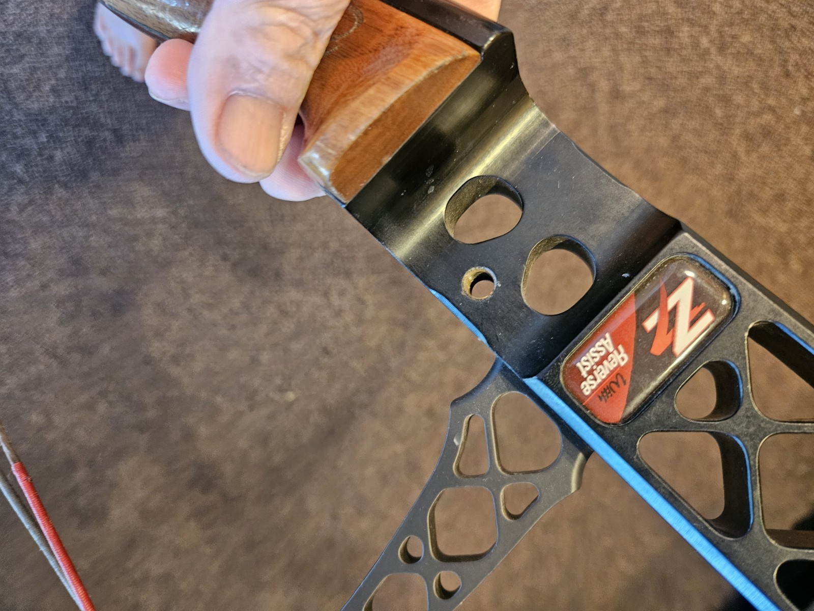 Mathews Solocam Z7 Compound Bow 70/30 RH Black | eBay