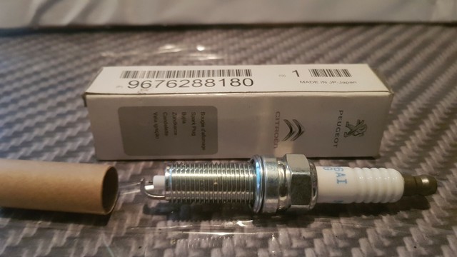 Genuine Peugeot Spark Plug for 3 Cylinder Petrol Engines 9676288180 for ...