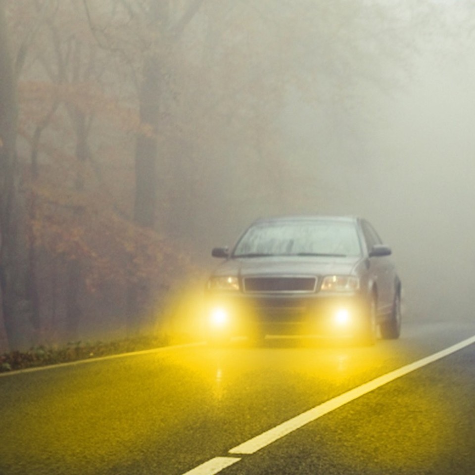 AUXITO 5202 Fog Light Bulb Super Bright Golden Yellow High Lamps Power ...