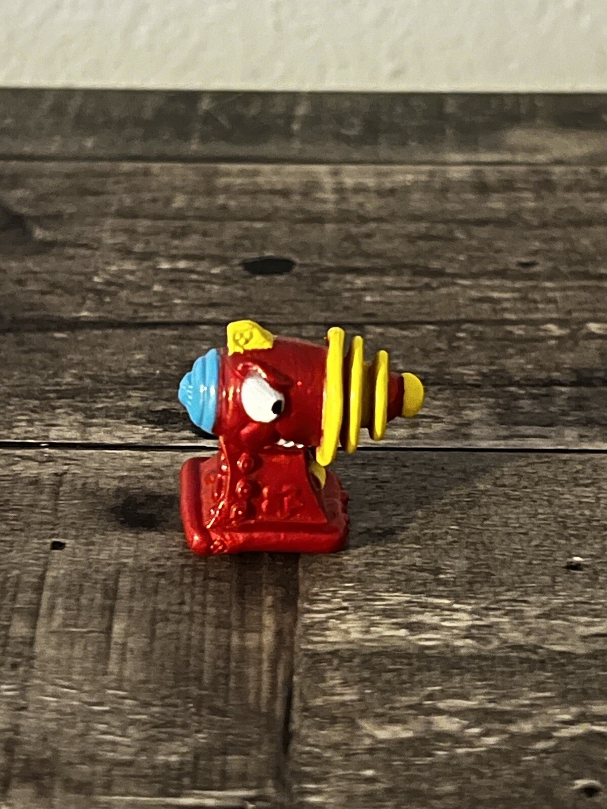 trash pack Series 2 RARE astro trash red Trash Blaster | eBay