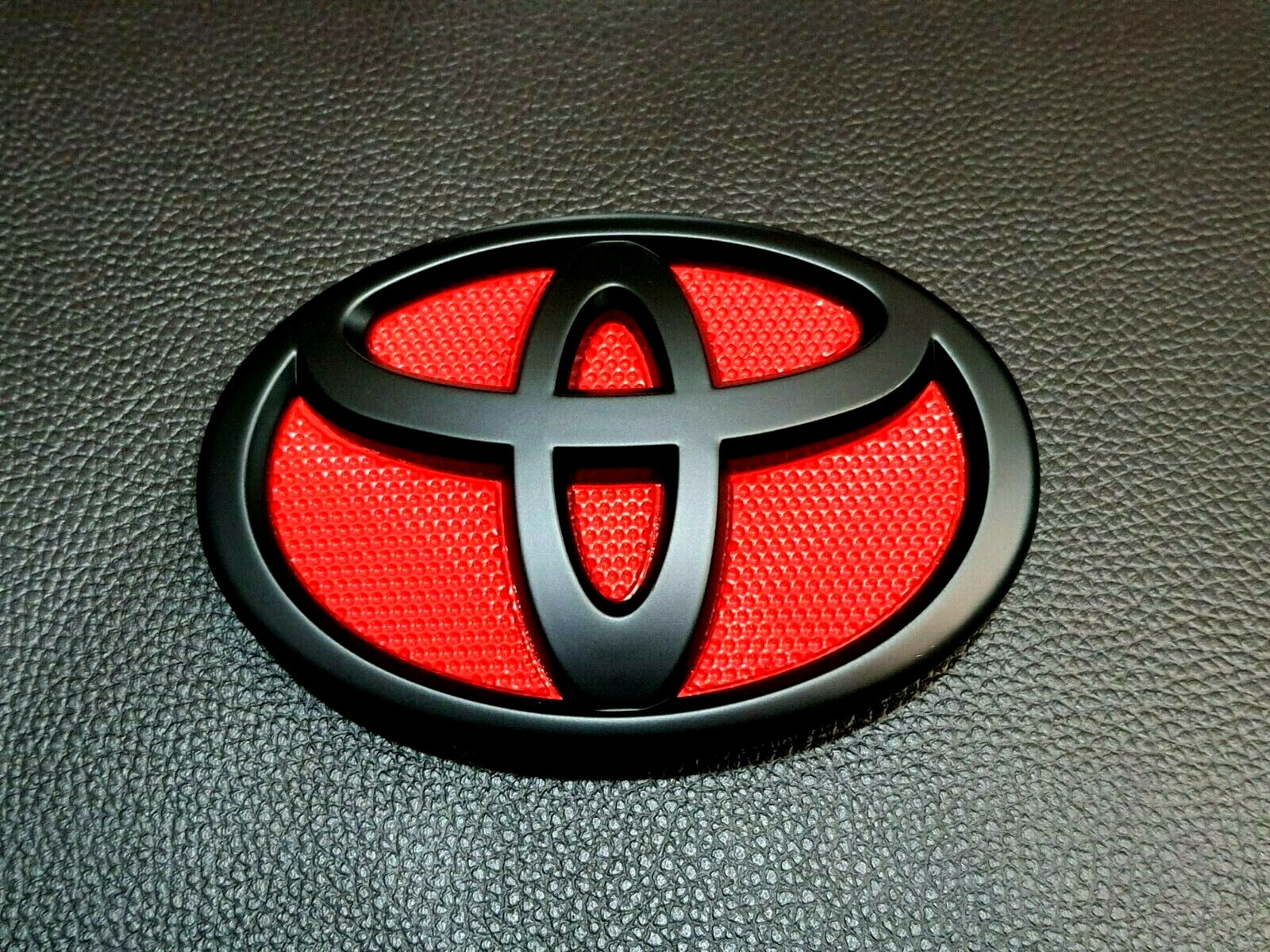 Toyota Corolla Altis Front Grille Logo Emblem Badge | 7530102050 | OE ...