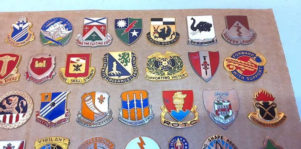 Lot of 77 Different US Army Distinctive Unit Insignia DUI Flash Crest ...