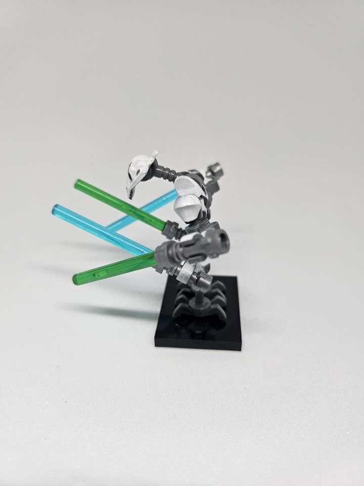 Custom Star Wars White General Grievous with Minifigure Baseplate | eBay