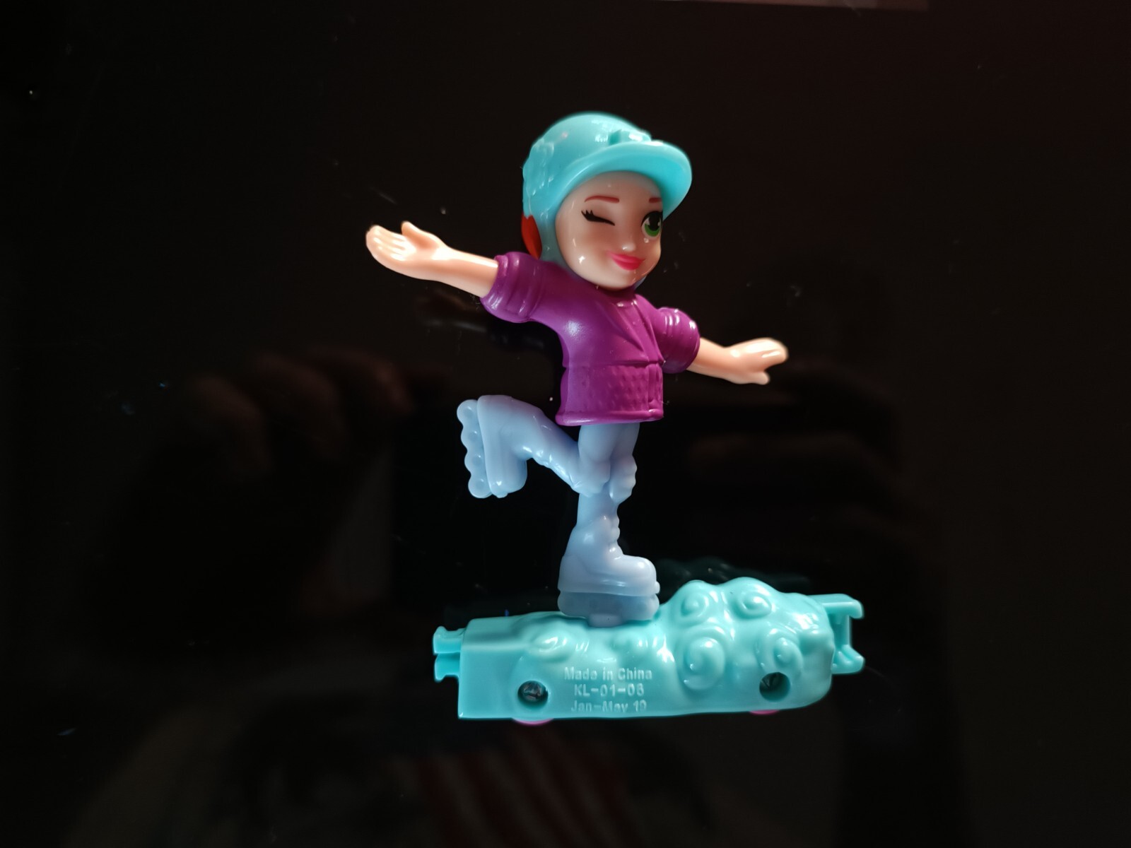 Jeu jouet figurine Polly Pocket - Fille en roller - Burger King | eBay