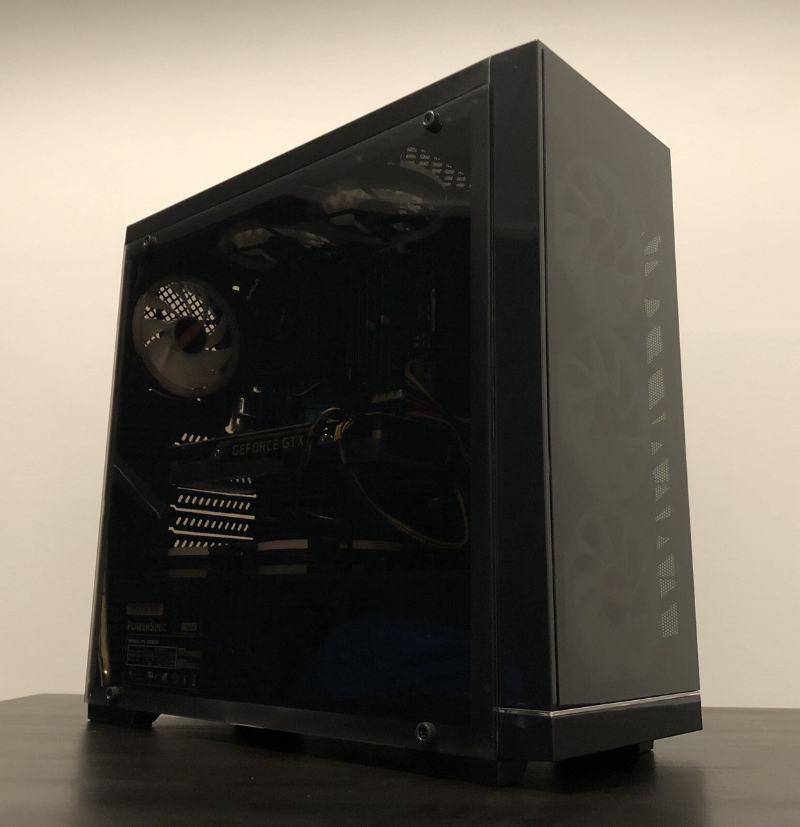 Gtx Titan In Black Case