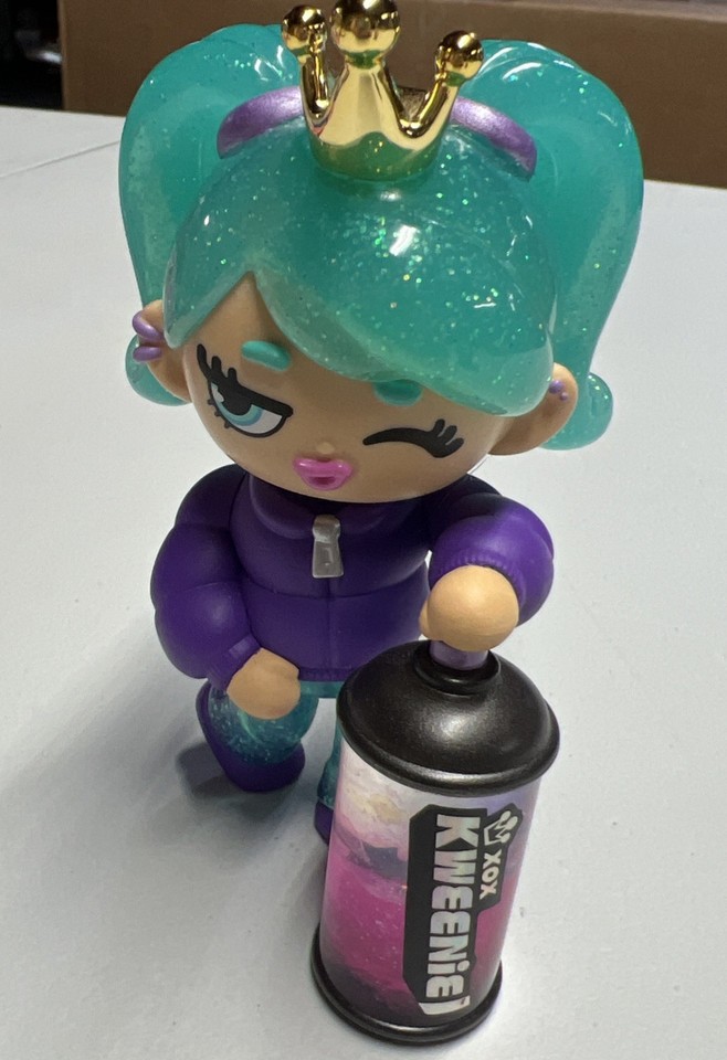 Kween Of Art Xox Kweenie Fearless Kweens Mystery Blind Box, Liquid ...