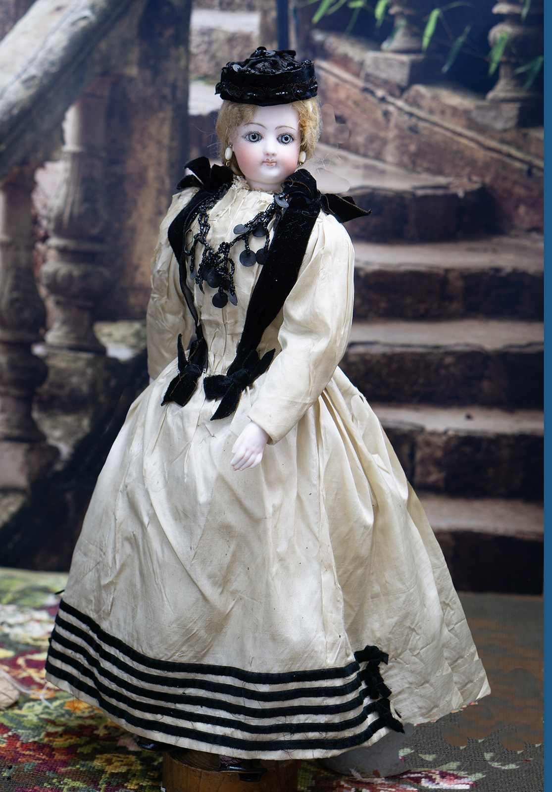 17" ANTIQUE FRENCH FG FASHION DOLL WITH GESLAND BODY AND BISQUE HANDS ...