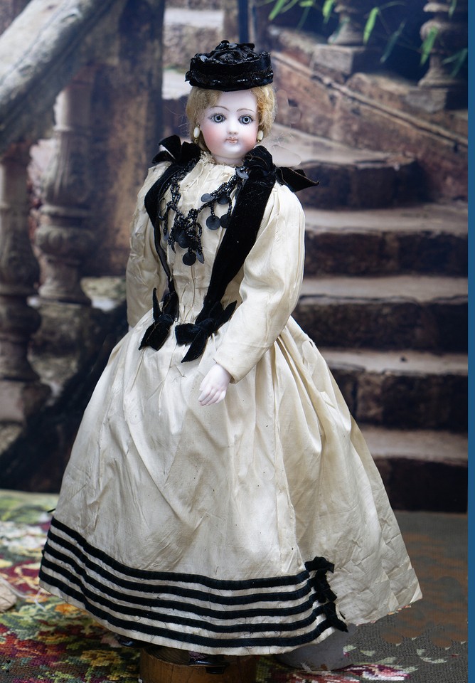 17" ANTIQUE FRENCH FG FASHION DOLL WITH GESLAND BODY AND BISQUE HANDS ...