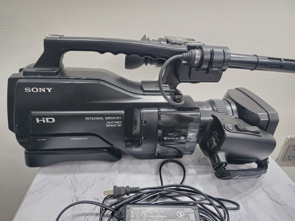 Sony HXR-MC2000 Camcorder High Definition Video Camera | eBay