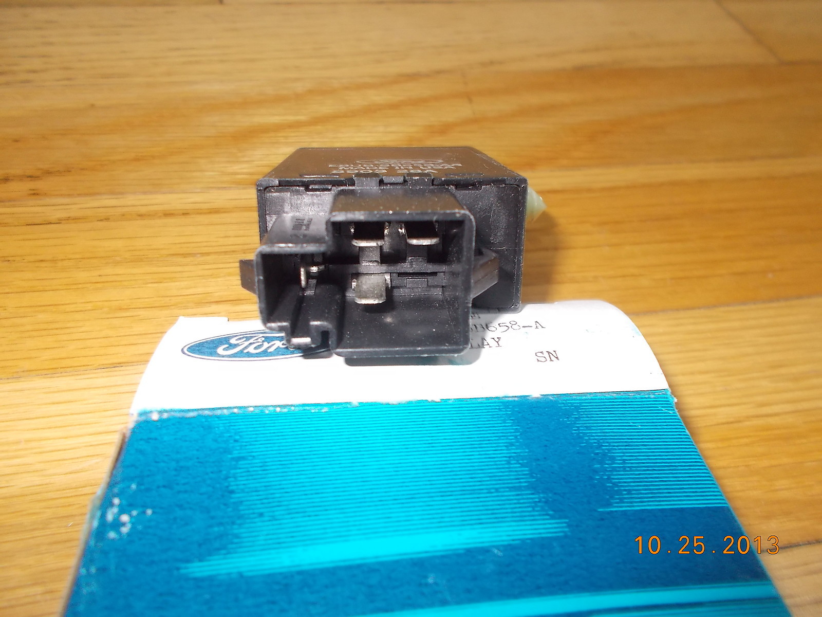 NOS 1988 1989 FORD E150 E250 E350 ENGINE COOLING FAN RELAY 4.9L E8UZ ...