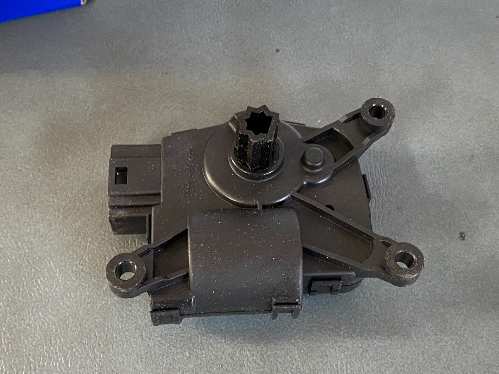 GM OEM NOS 22838102 Front Door AC Actuator 2015-2020 Cadillac Escalade ...