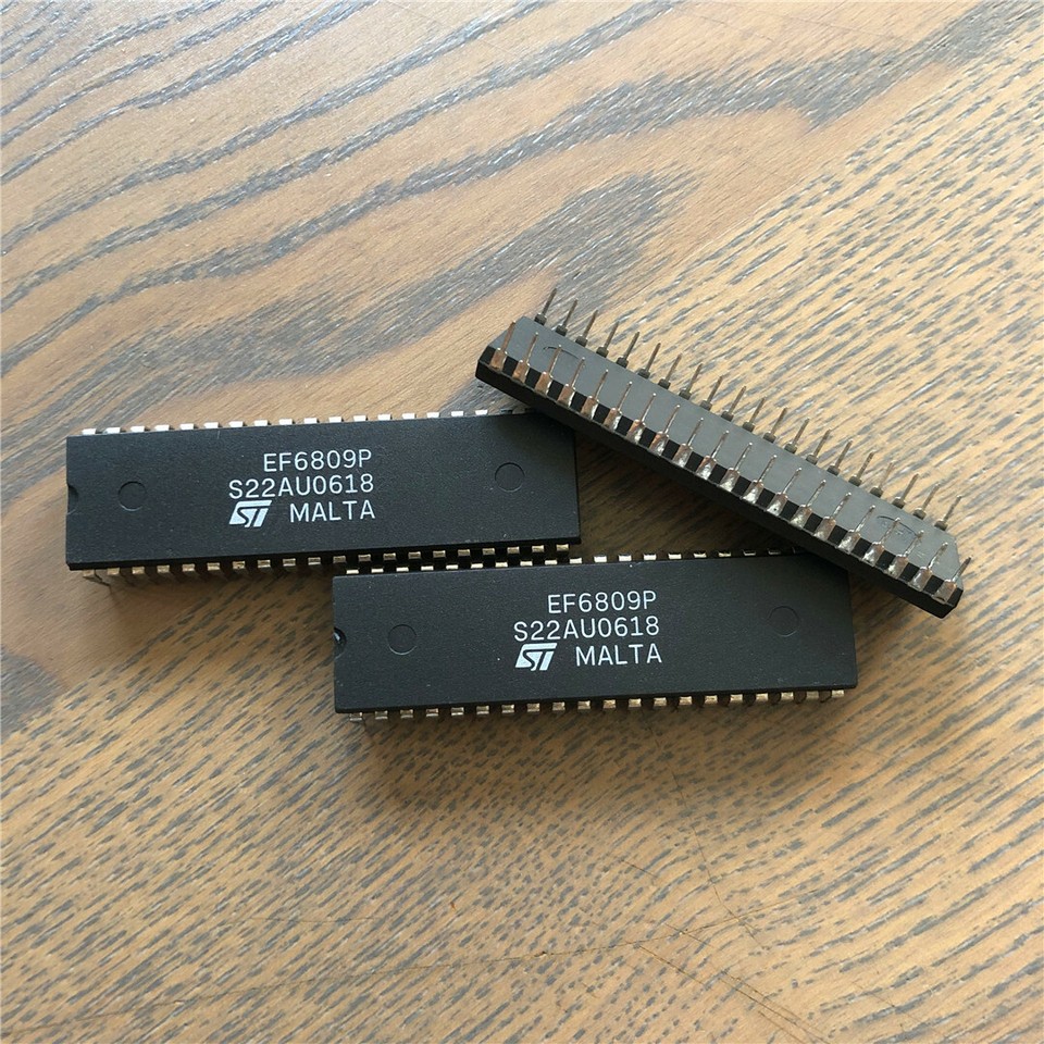 NEW EF6809P EF68B09P STMicroelectronics 8 Bit DIP40 Microprocessor x ...