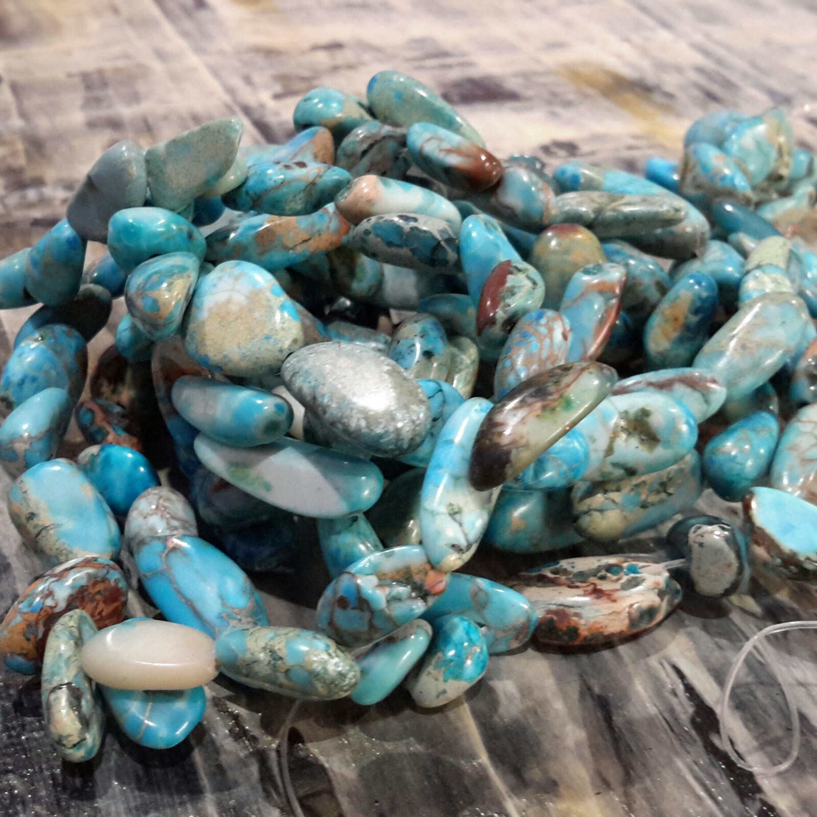 Natural Imperial Jasper Chip,7-23x5-12x2-8mm, Sky Blue, Approx 84 pce ...