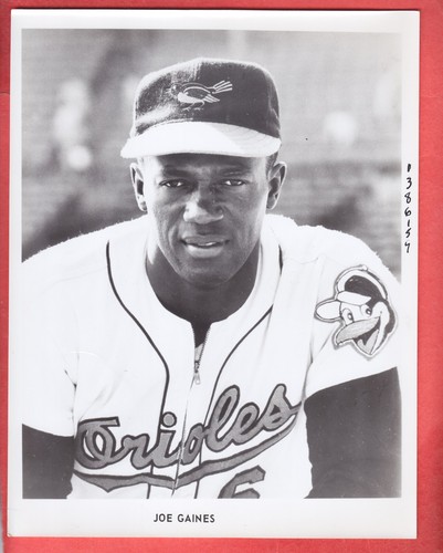 1963 ORIOLES TEAM ISSUE 8 X 10 GLOSSY JOE GAINES ROOKIE | eBay