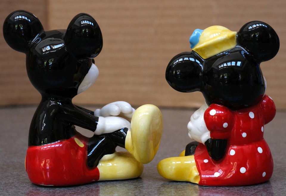 Mickey & Minnie Mouse Sitting Figurines | eBay