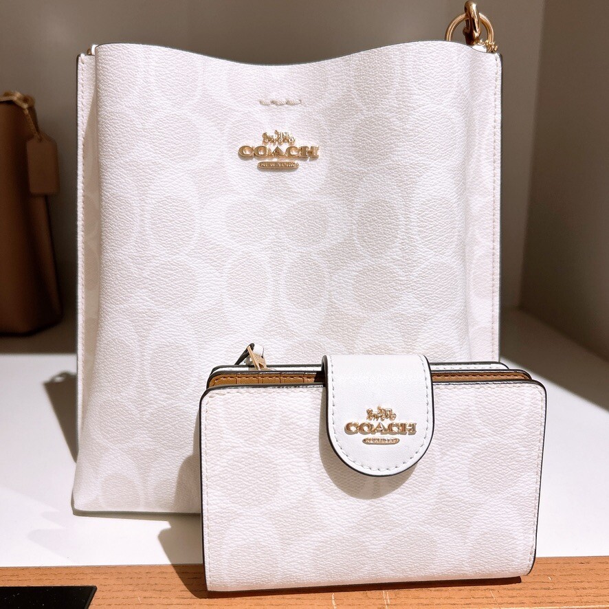NWT COACH Medium Corner Zip Wallet In Signature Canvas C0082/CW786 | eBay