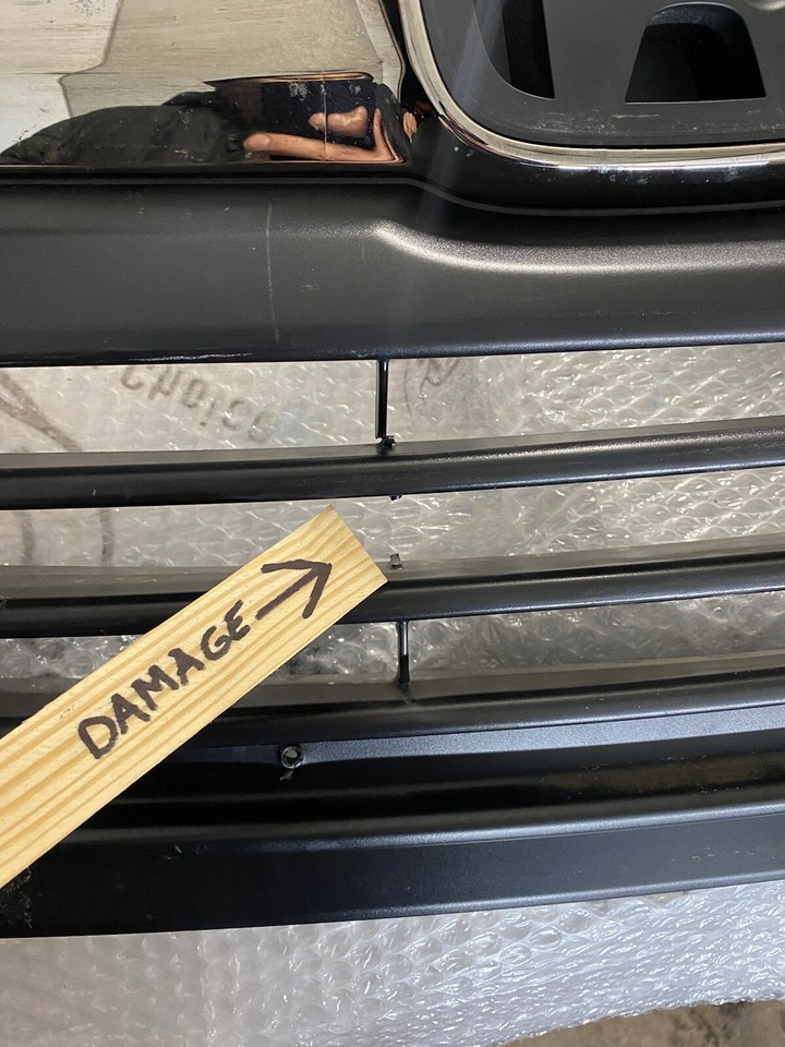 OEM 2019 2020 2021 Honda HR-V Sport Front Grille (SEE DAMAGE) 71121-T7W ...
