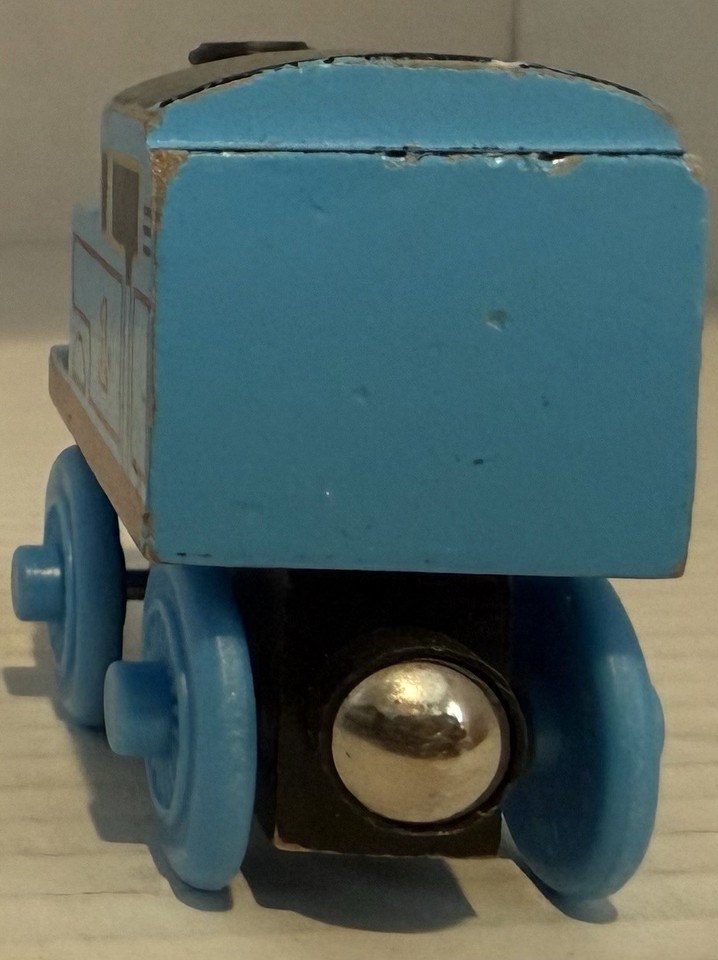 2009 LEARNING CURVE EARLY ENGINEERS CHUNKY THOMAS WOODEN TRAIN. THOMAS ...