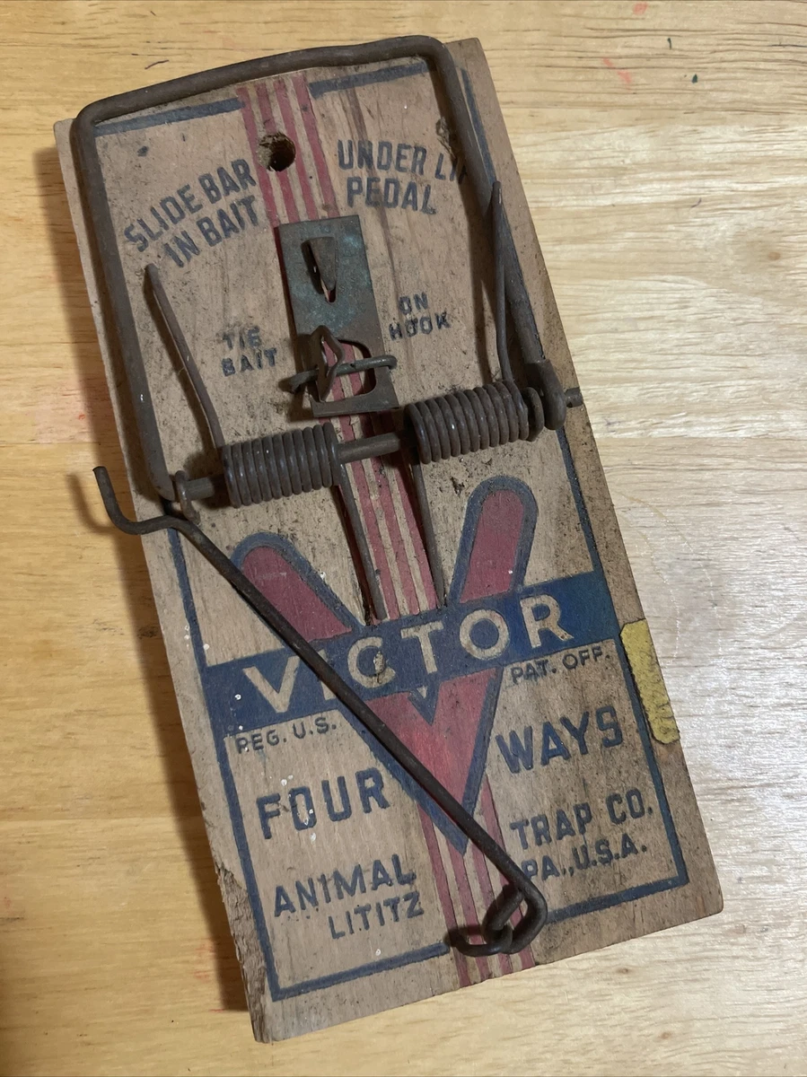 Victor Rat Trap Logo