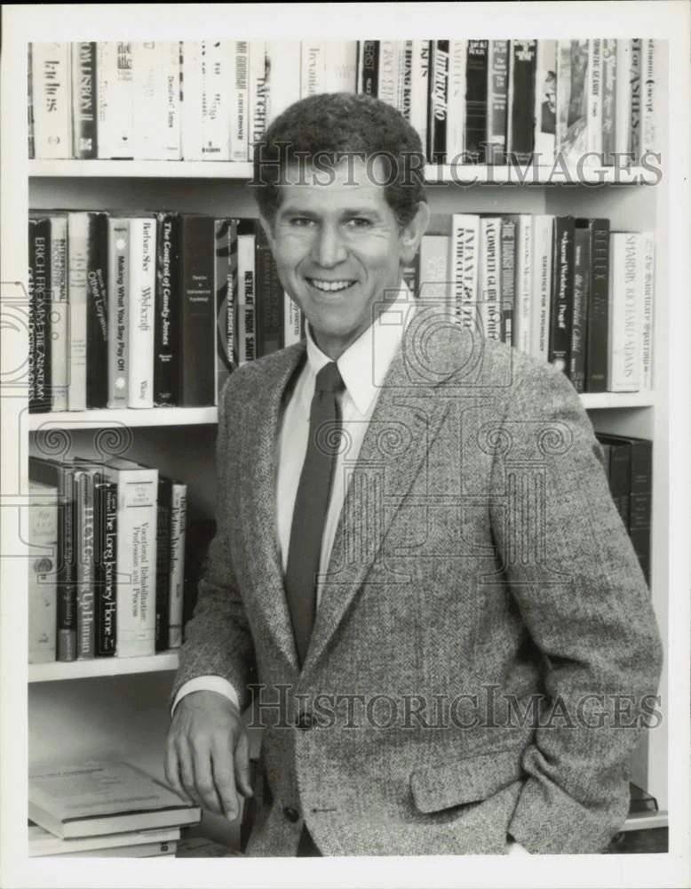 Tony Roberts Actor