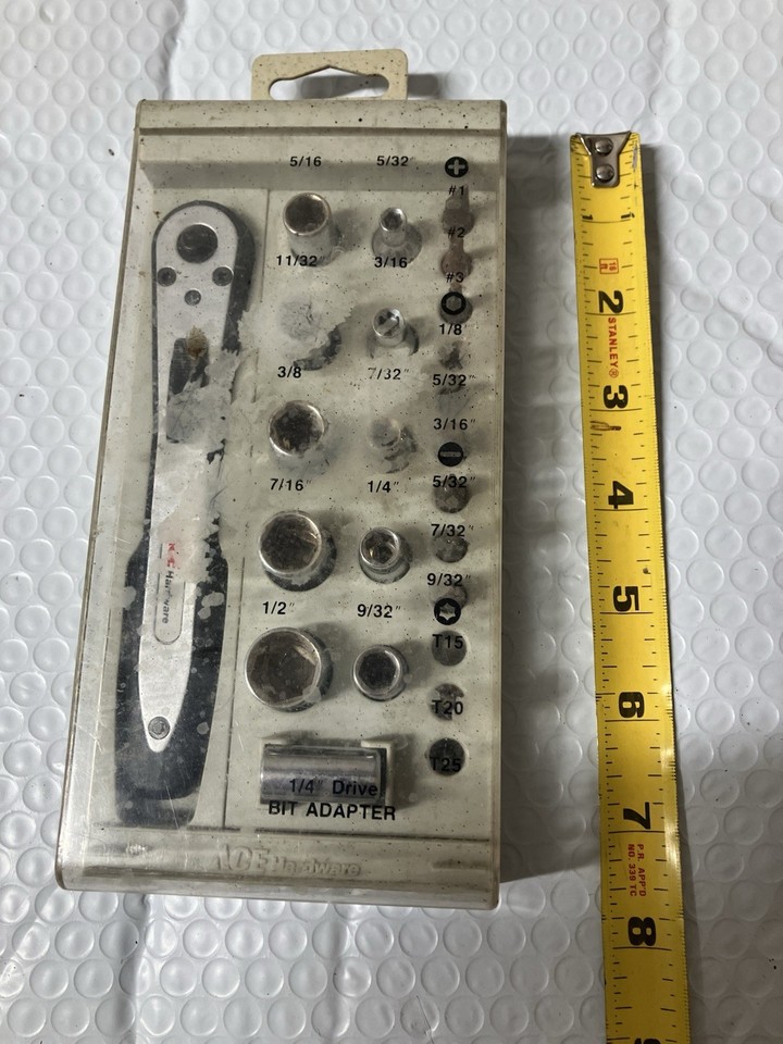 Ace Hardware 20 Piece 1/4" Drive Socket & Screwdriver Bit Set In Case ...