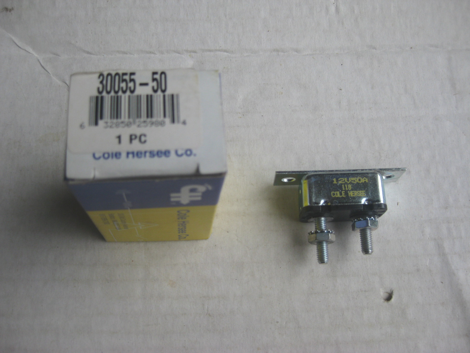 Cole Hersee 30055-50 Circuit Breaker, Type I with bracket, 12V, 50 amp ...