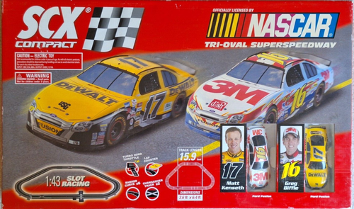 SCX COMPACT 1:43 NASCAR TRI-OVAL SUPERSPEEDWAY SLOT CAR RACING TRACK ...