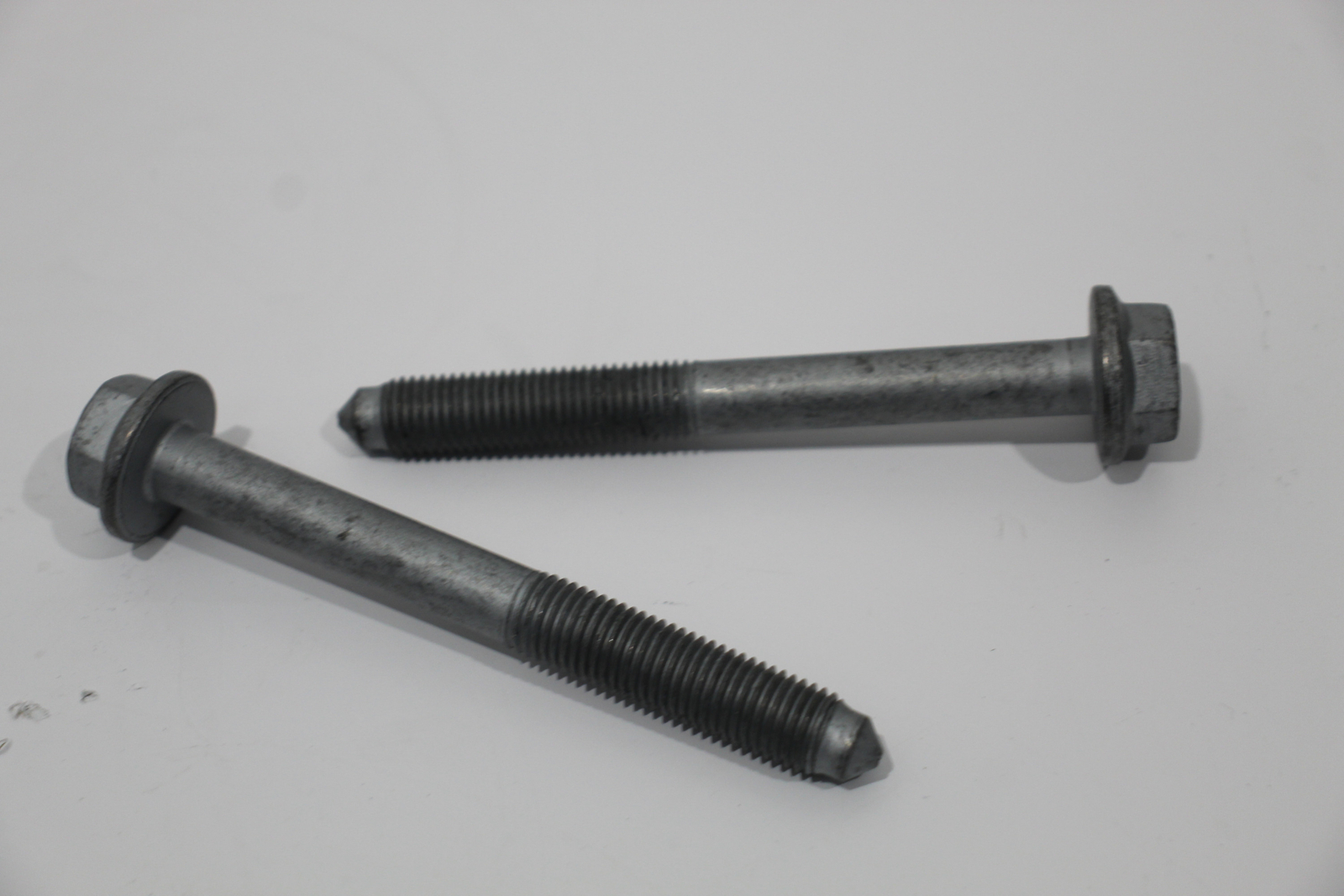 Audi A6 4F C6 Front Subframe Mounting Bolts Pair New Genuine N10141003 ...