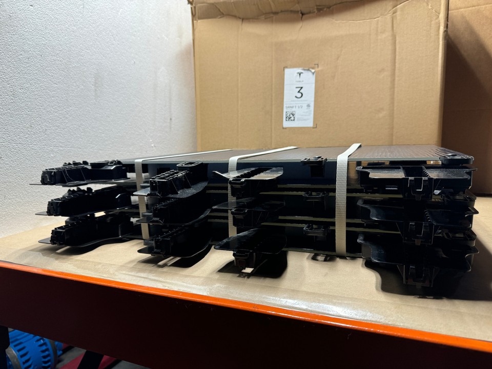 6x Pack Tesla Solar Roof Monolith Roofing Modules Tiles | eBay