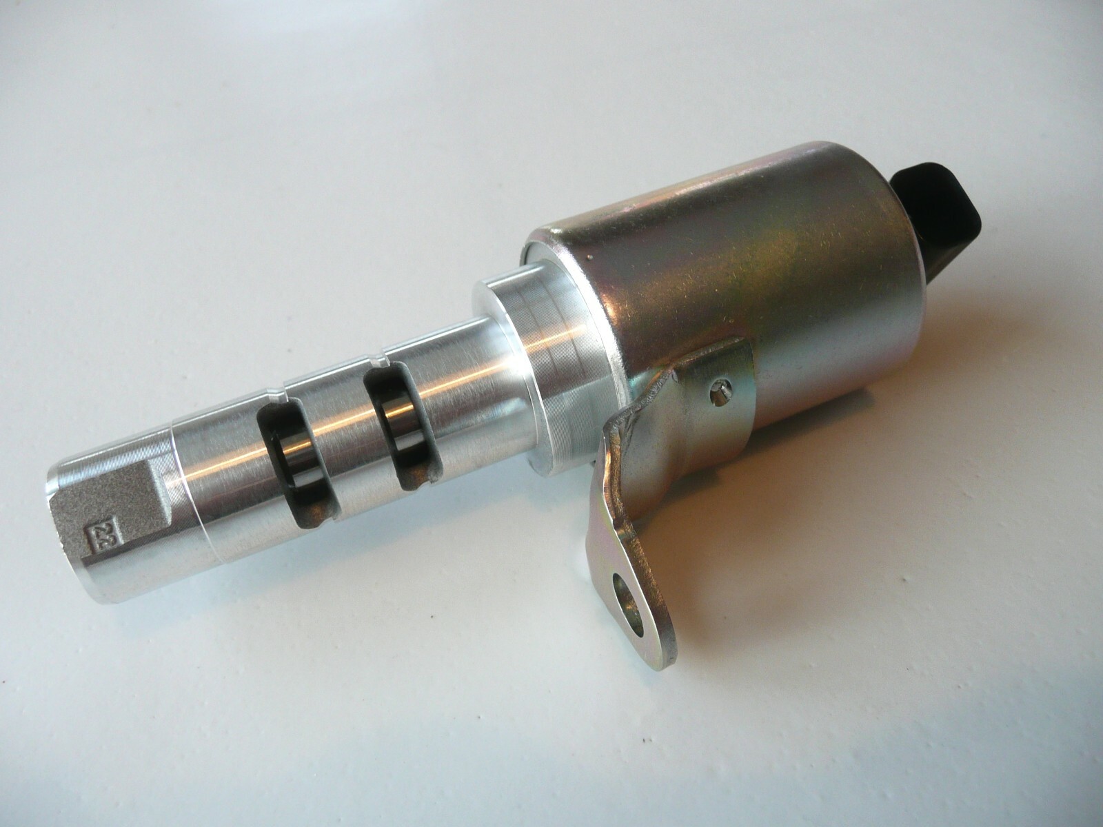 GENUINE Ford Mondeo MK4 2.3L Duratec Engine Variable Timing Solenoid ...