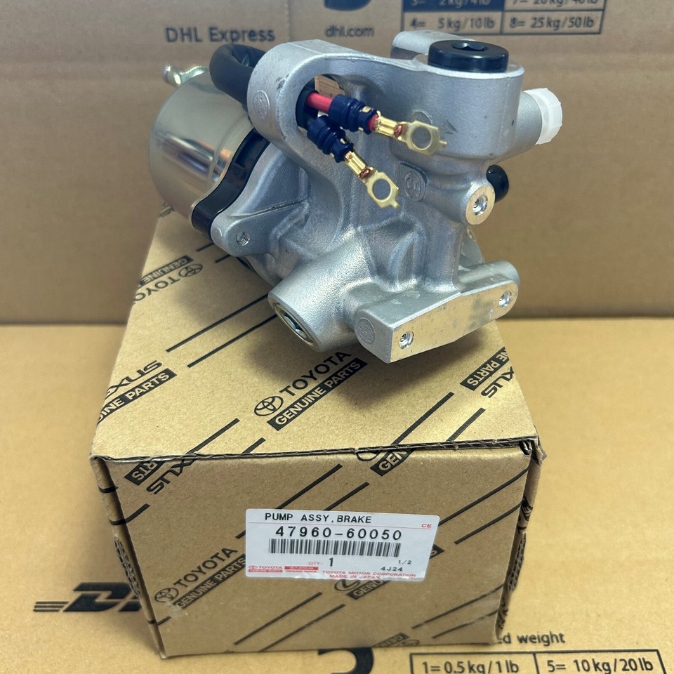 【NEW】Toyota Genuine Lexus Land Cruiser PUMP ASSY BRAKE BOOSTER 47960 ...