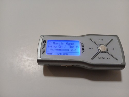 MP3 Player SanDisk Sansa M240 (1.0GB) Digital Media MP3 Player Silver ...