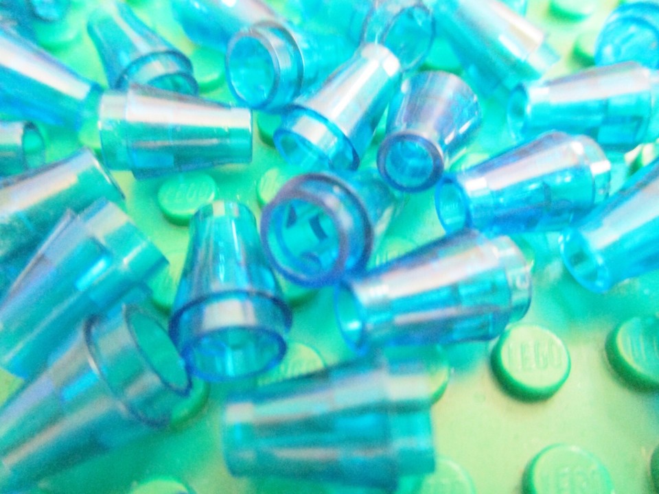 LEGO 32 PIECES TRANS DARK BLUE CONES 1 X 1 WITH OUT TOP GROOVE 4589 | eBay