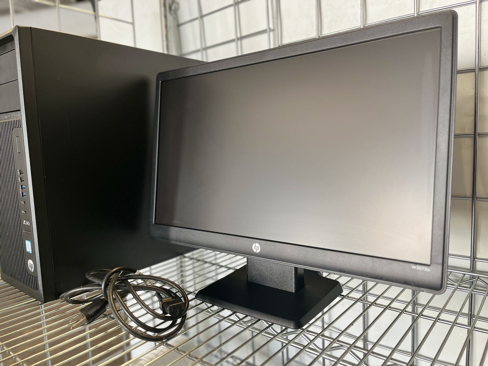 HP Z240 Tower Workstation PC i7-6700 3.4GHz 16GB 1TB HDD WIN 10 HP 19 ...