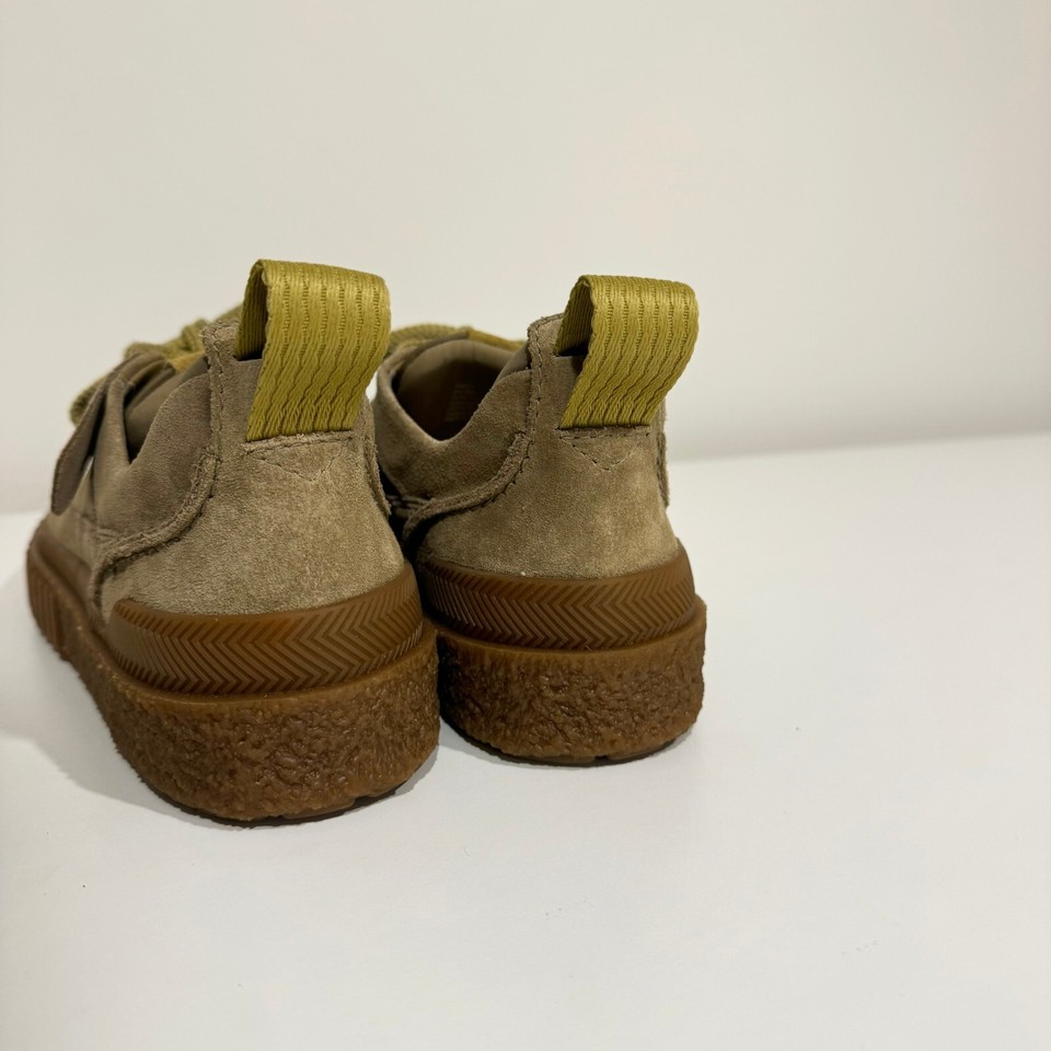 Clarks Somerset Lace in Oakwood Suede Size 8 US (Sample Pair) AW24 | eBay