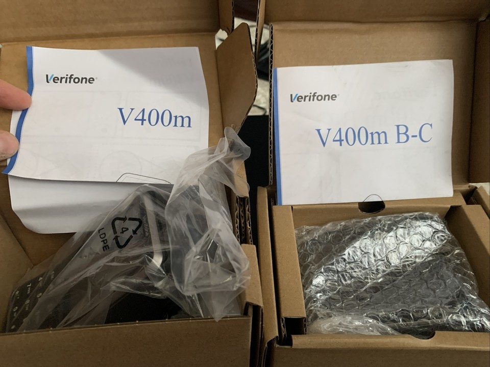 Verifone V400C PLUS Wireless Credit Card Payment Machine Plus Charging ...