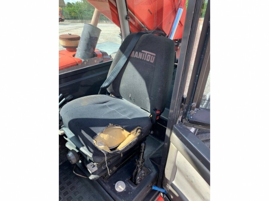 Genuine Manitou Seat Base Cover 562151 MT1340 SL TELEHANDLER LOADALL ...