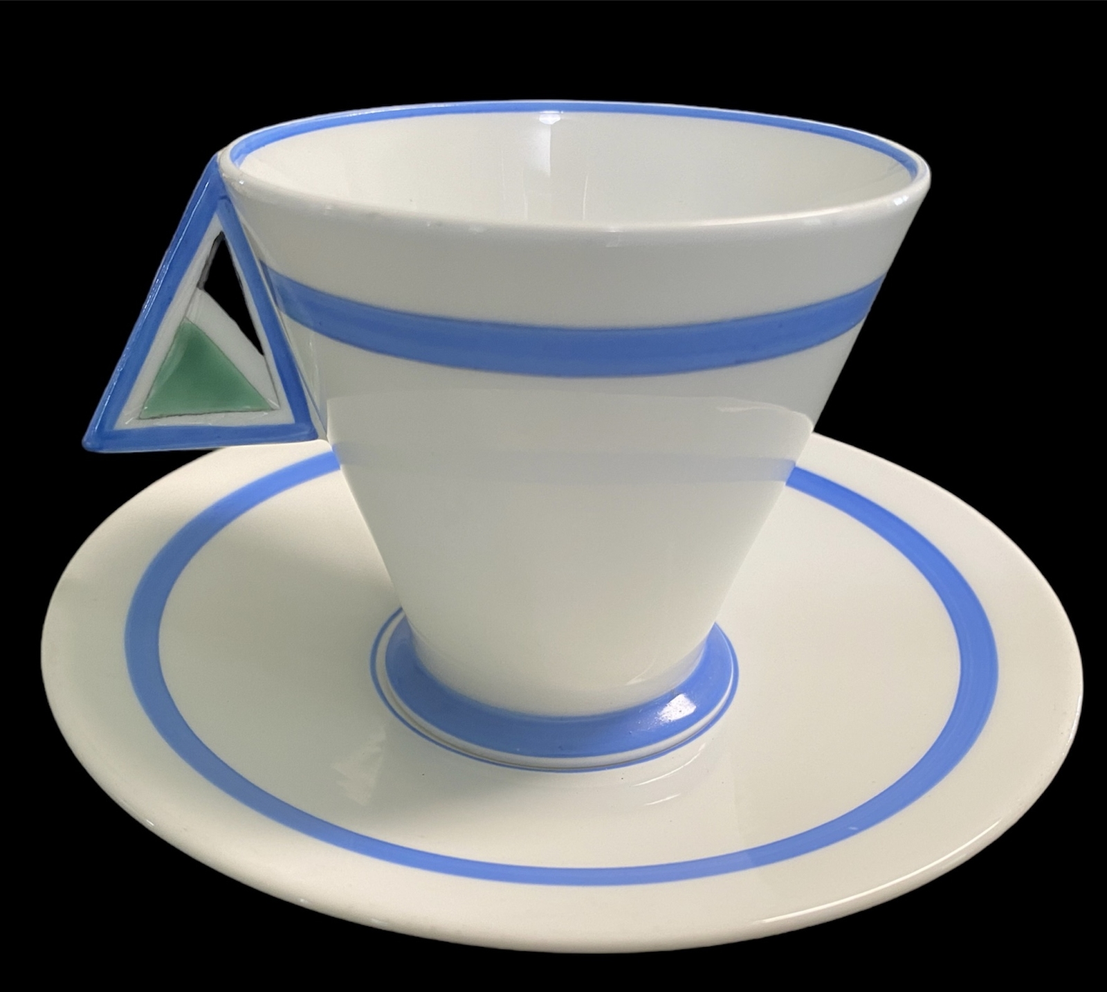 Exceptional Shelley Eric Slater 11755 Blue Truncated J Mode Teacup ...
