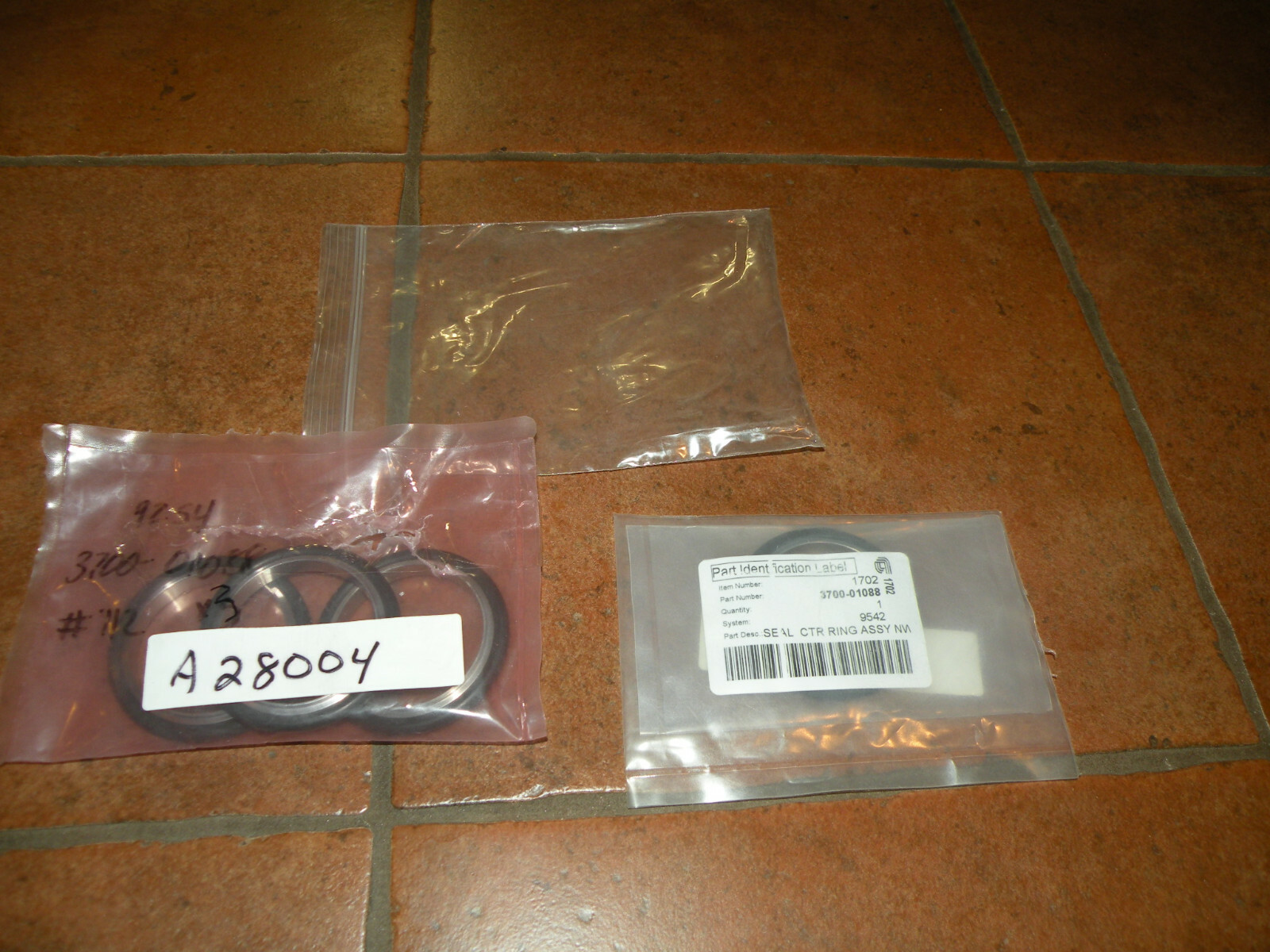 (4) AMAT 3700-01088 Seal Center Ring Assembly NW50 Viton O-ring | eBay