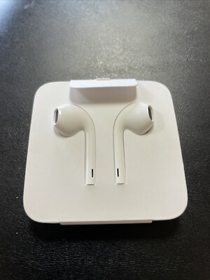 Apple earbuds / AirPods (wired_lightning connector) | eBay