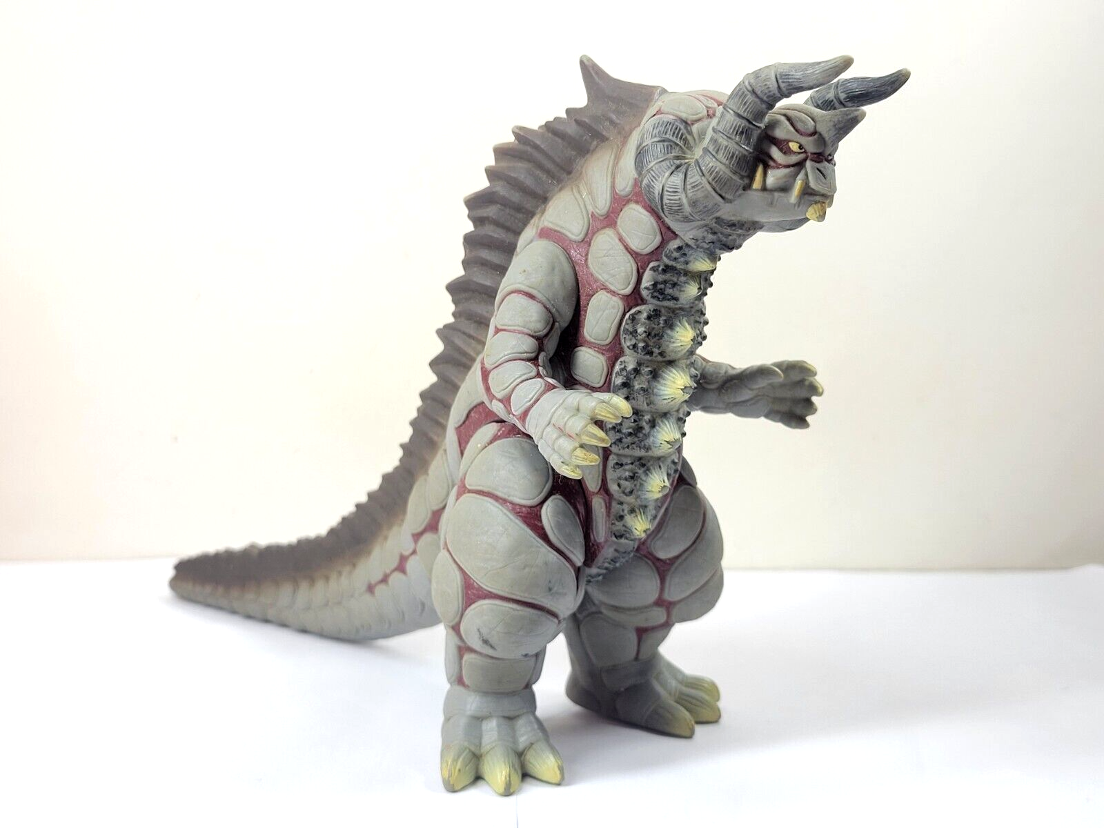 King Silvergon Ultraman Figure Ultra Monster Series 2008 Bandai Kaiju ...