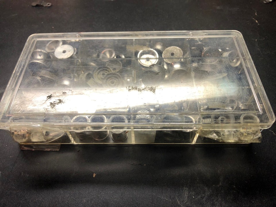 HUGE Lot Of Vintage Slot Car Wheels In 1/32 And 1/24 Scale With Case | eBay