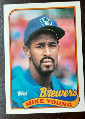 1989 Topps #731 Mike Young Outfield Milwaukee Brewers FREE shipping | eBay